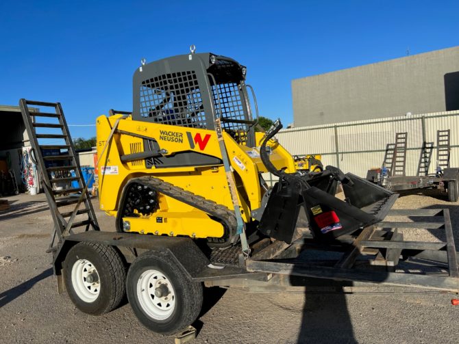Wacker Neuson 2.6T Posi Tracked Loader with 4in1 Bucket - Redi2Hire